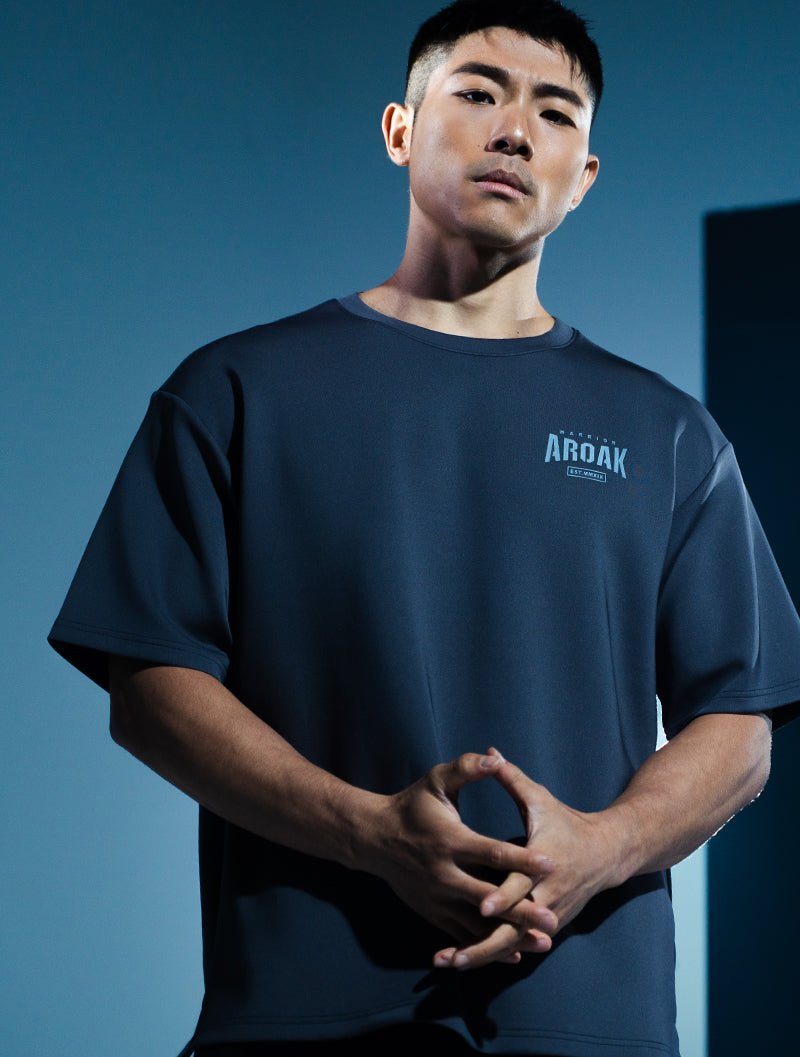 AirFlex™ 戰士的怒吼 OVERSIZED 短袖運動上衣 (鐵灰) – AROAK 機能健身服飾 | 專為健人打造