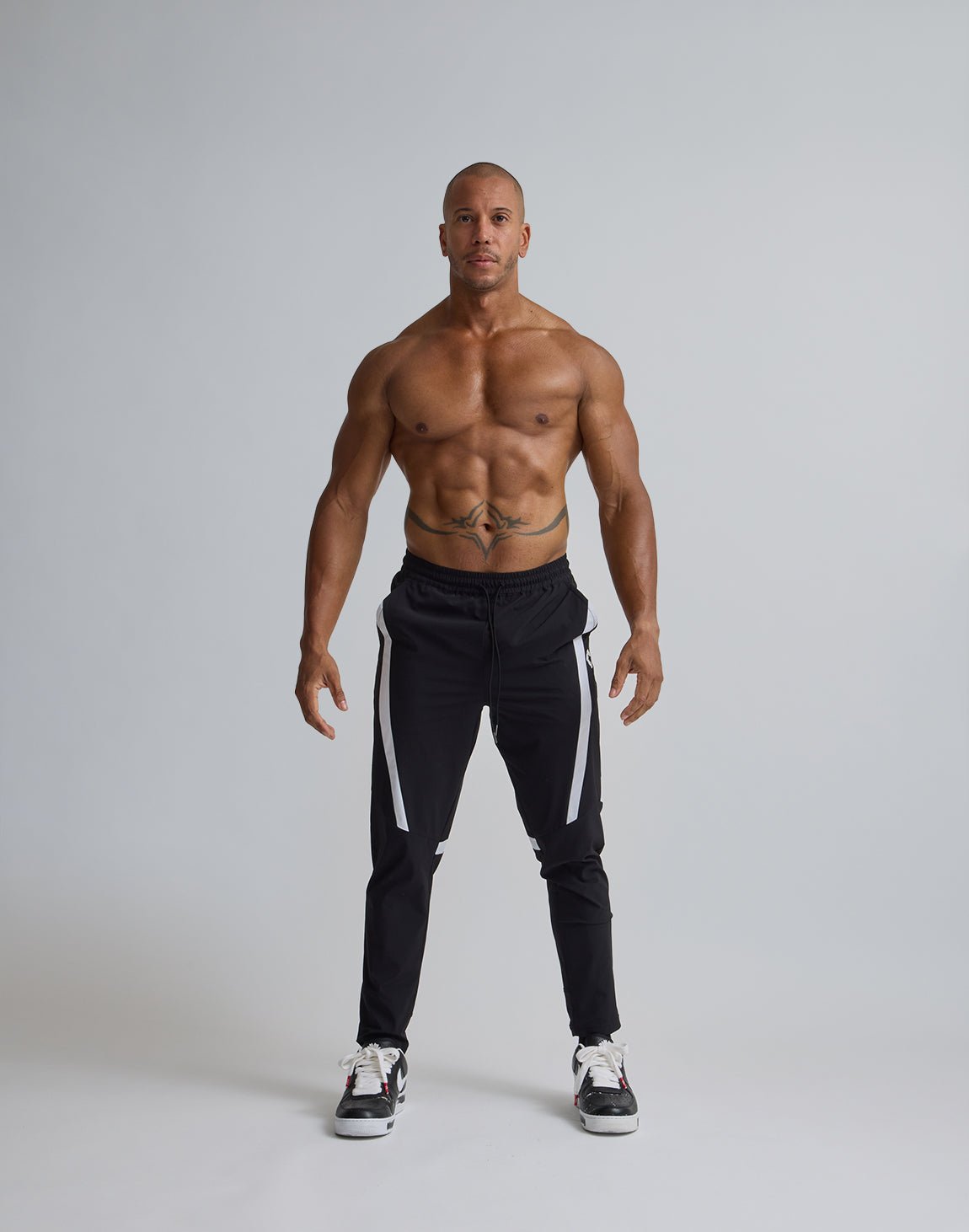 CRONOS 剪裁長褲 (黑) – AROAK 機能健身服飾 | 專為健人打造